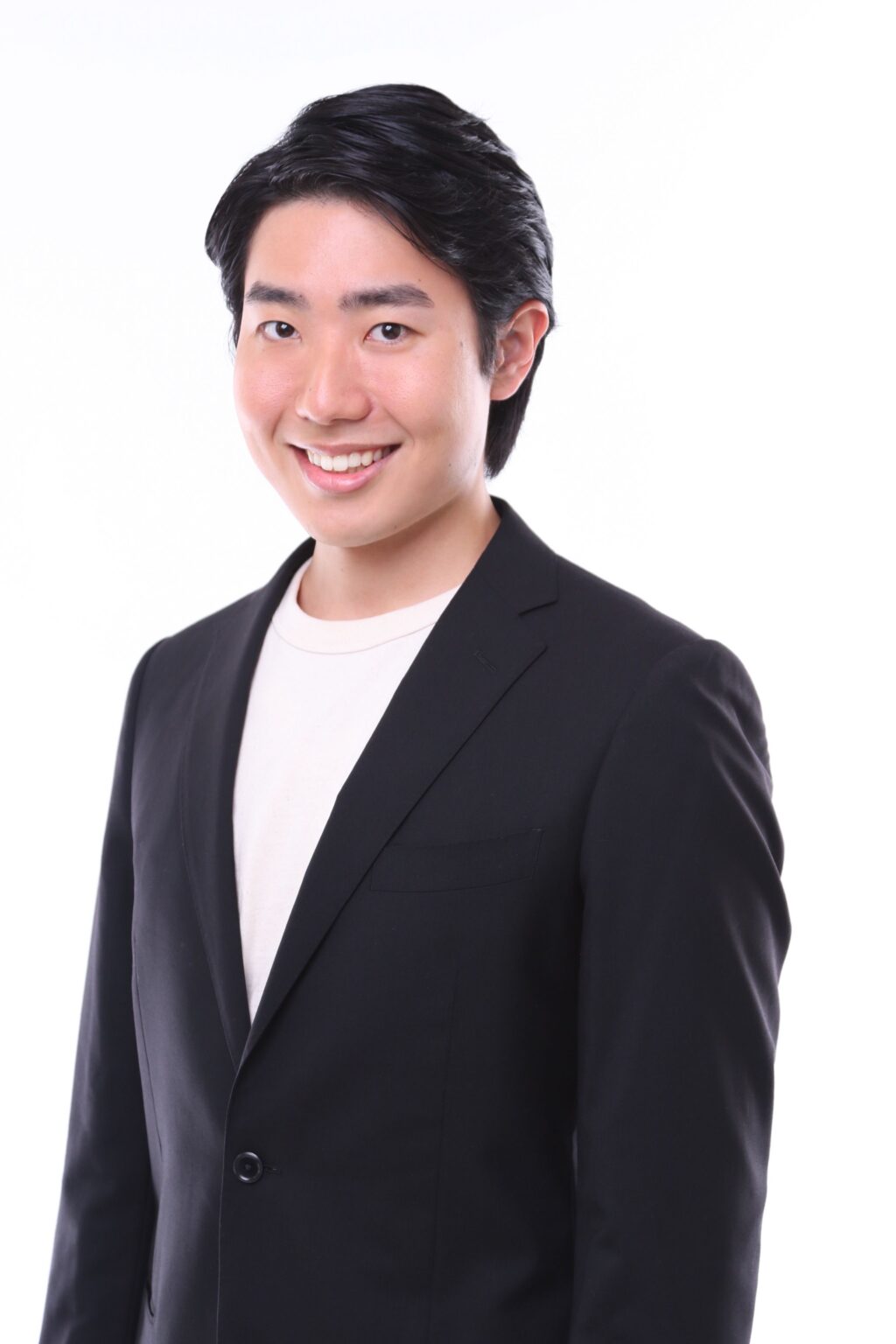 杉山賢 – 株式会社ビジュアルバンク